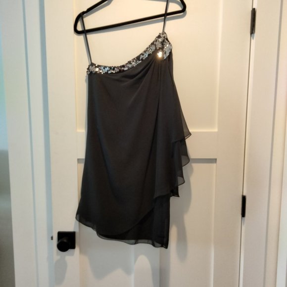 Xscape | Dresses | Xscape Cocktail Dress Black With Sequins Size 6 ...